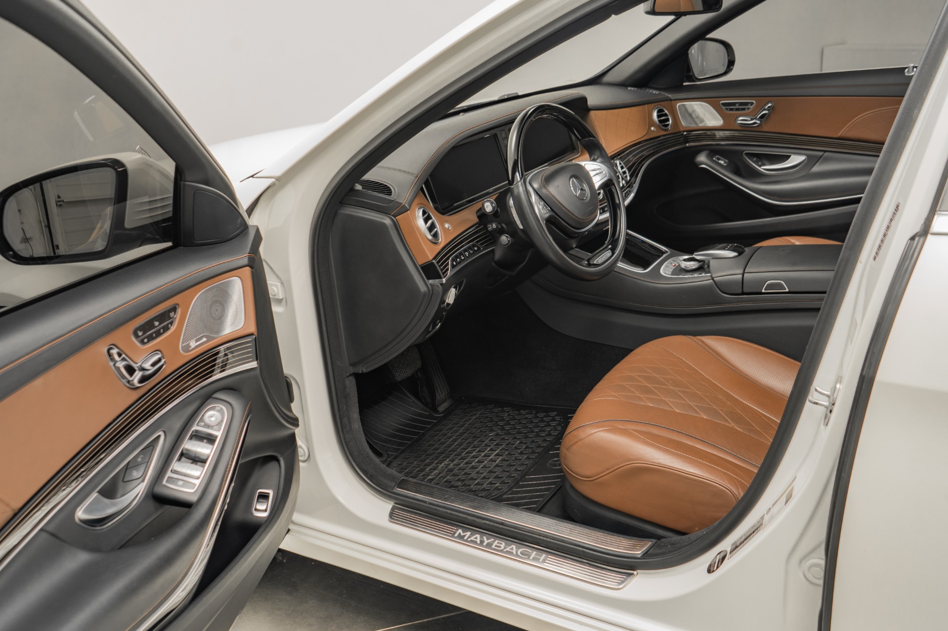 2017 Mercedes Maybach S600 Interior