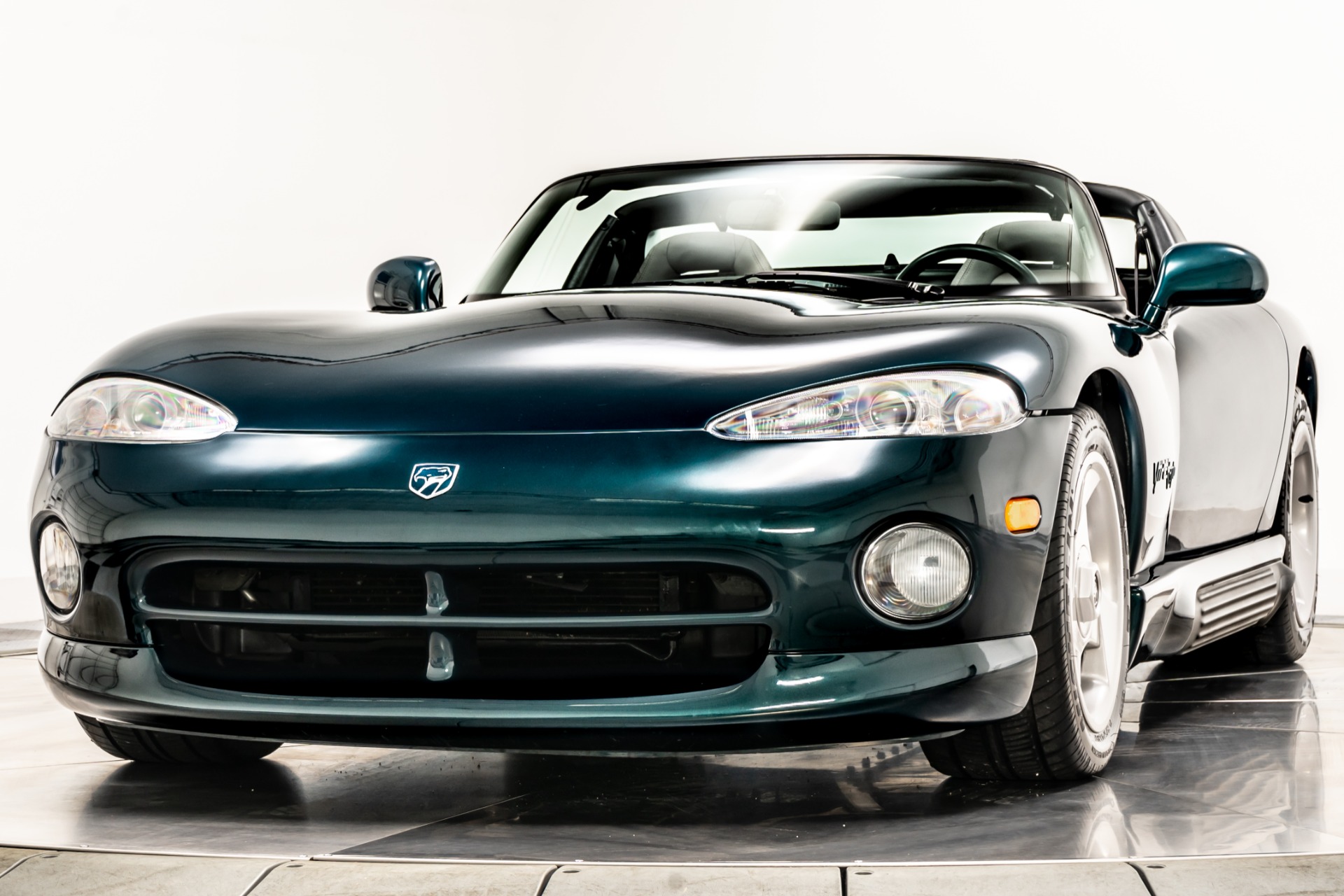 Dodge Viper Venom Green