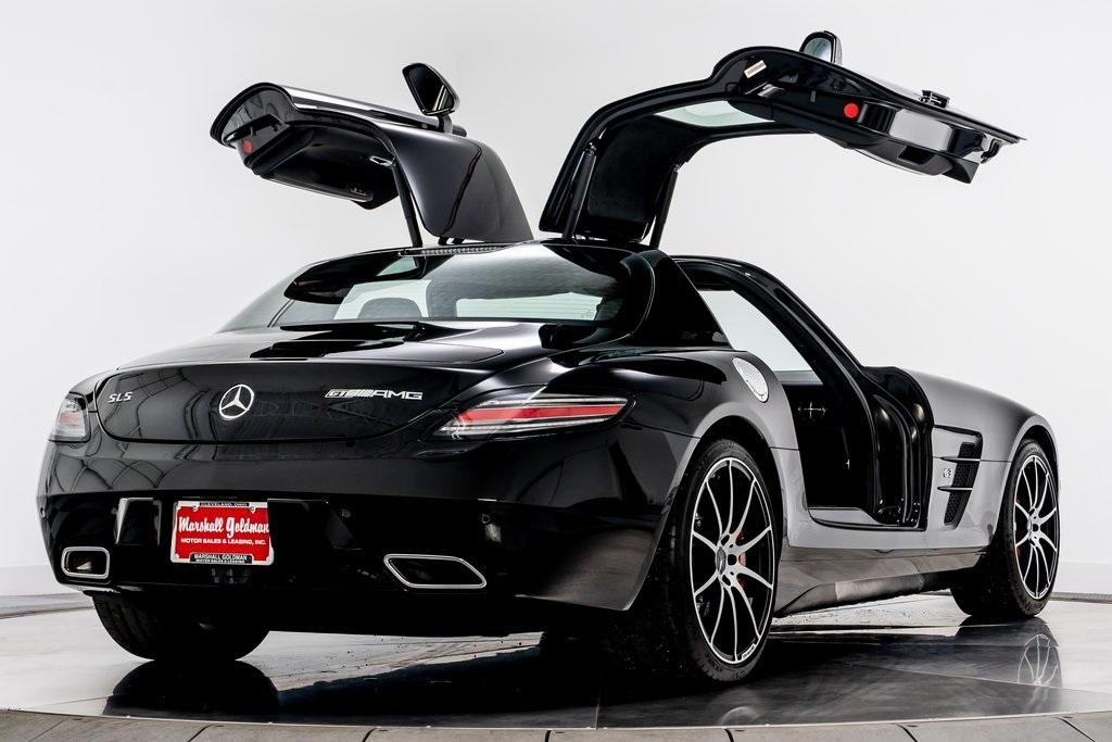Mercedes Sls In Beverly Hills