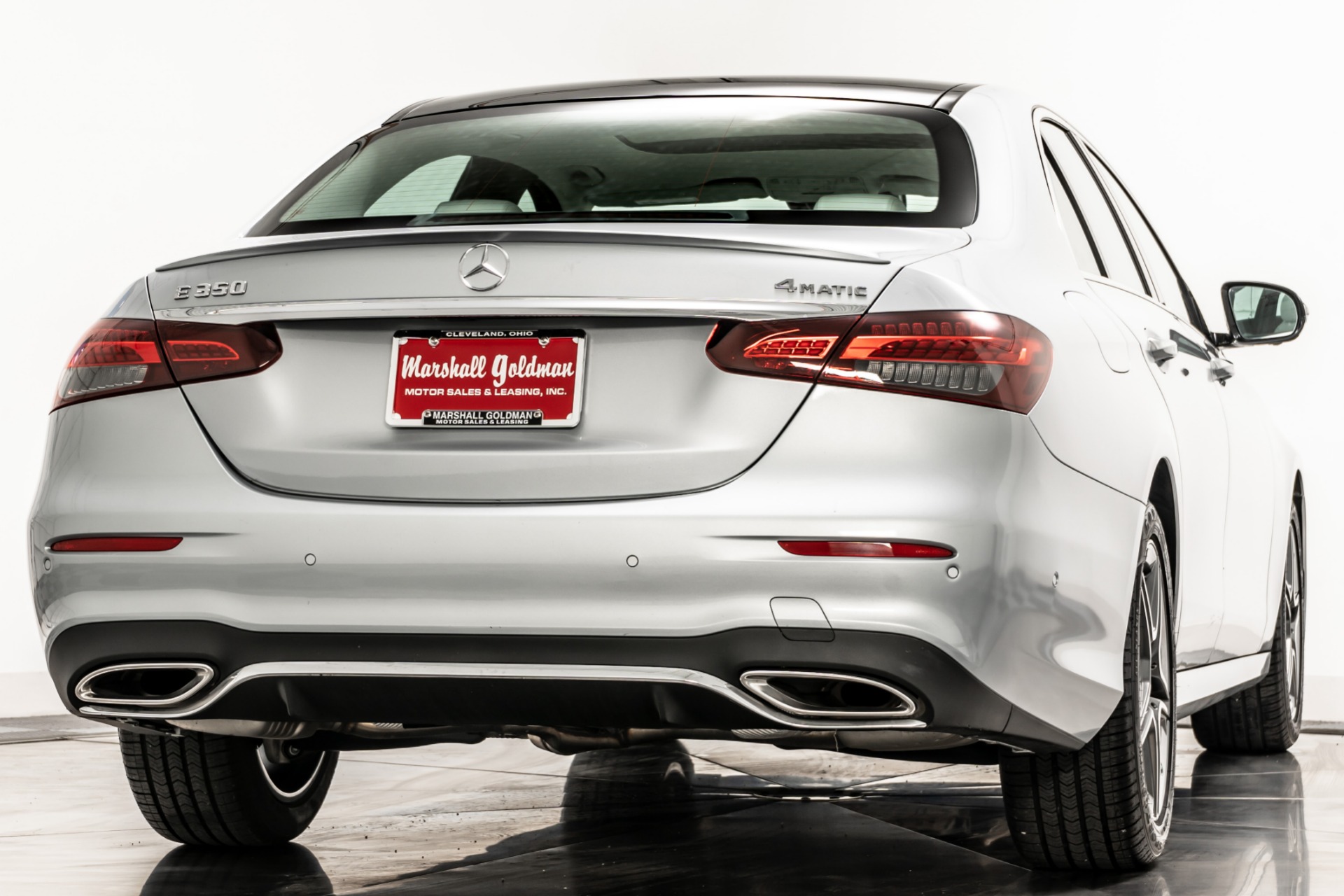 Mercedes Benz 2022 E350