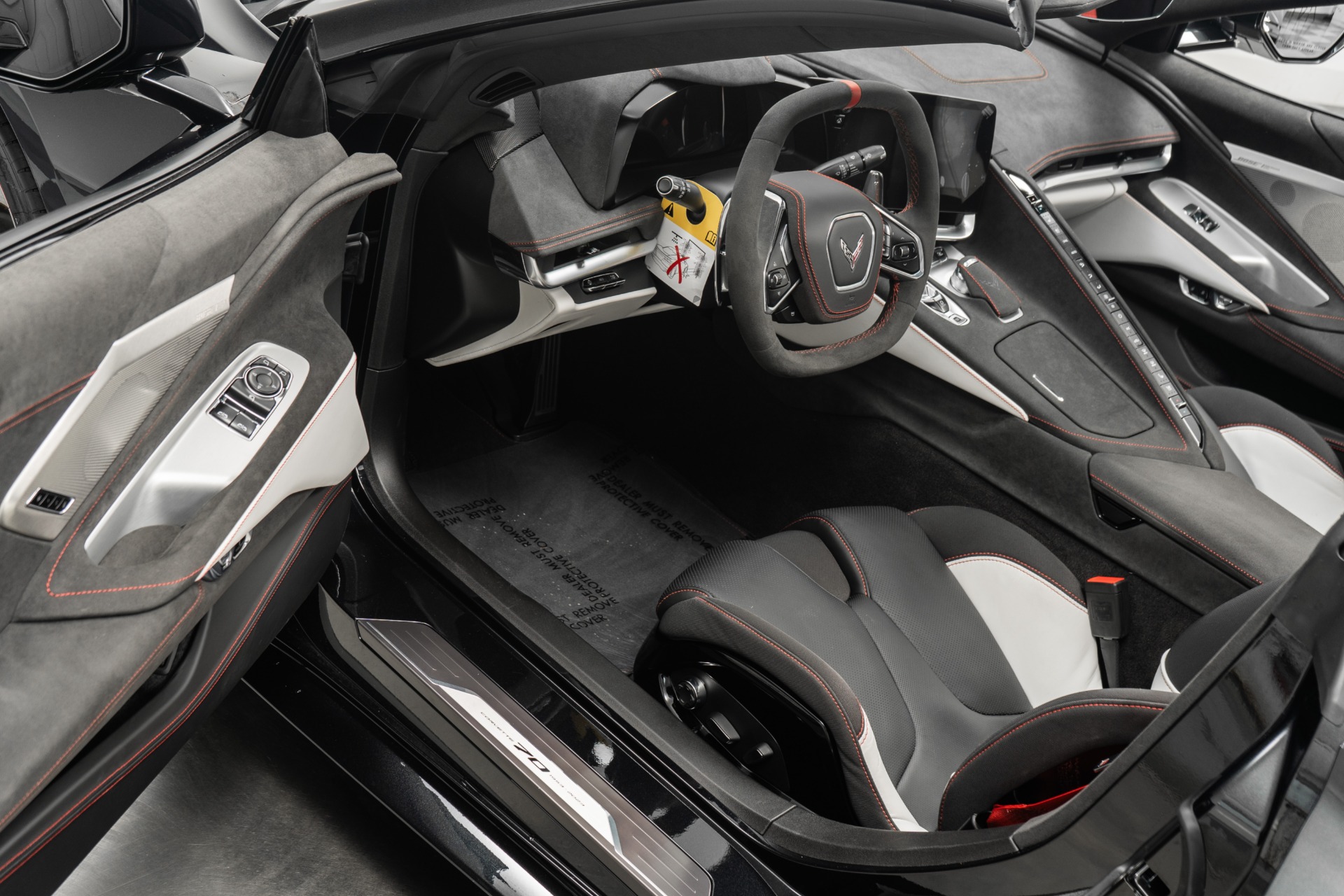 Corvette Stingray 2022 White Interior