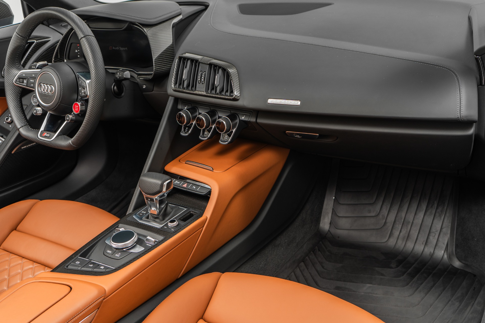 Audi R8 V10 Interior