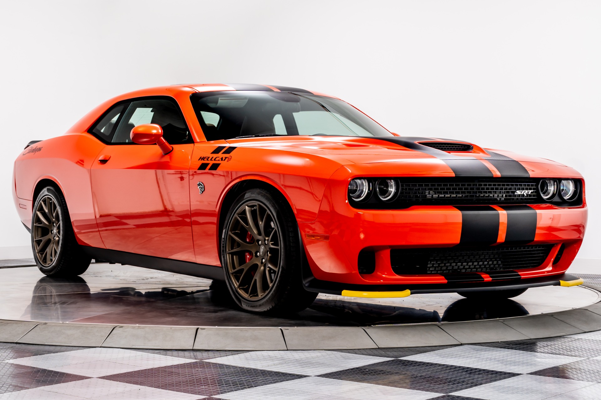 2016 hellcat challenger for sale store