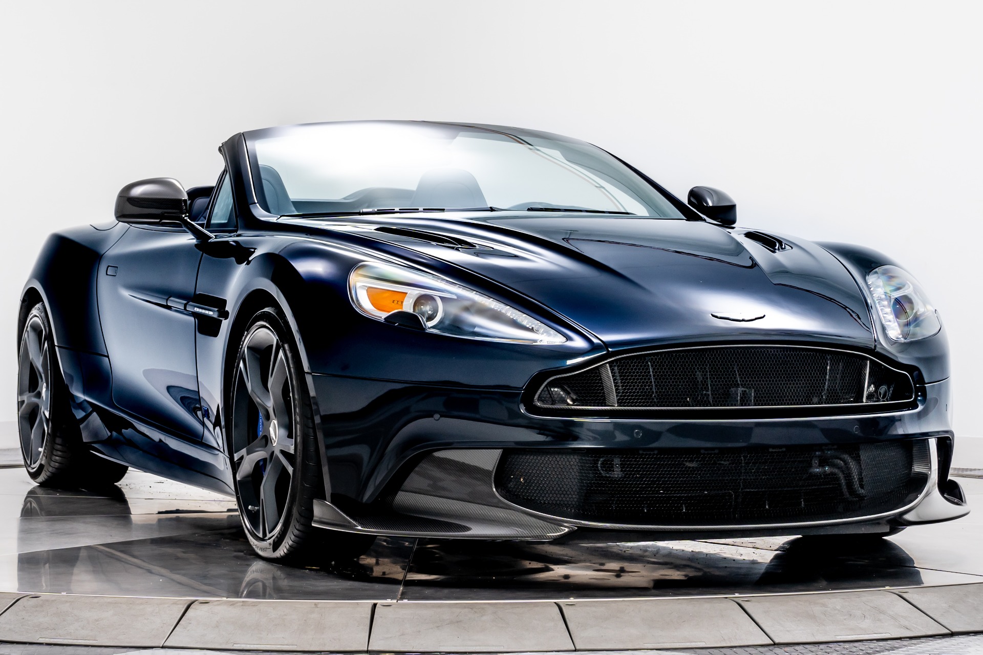 Aston martin vanquish s volante for sale store
